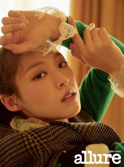 [화보] 설현 ‘가을 여신으로 변신 “영화 ‘안시성 선택 이유는 ”