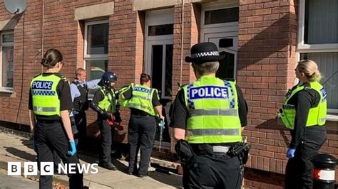 Doncaster Police Raids Four Arrested After £440000 Of Cannabis Seized
