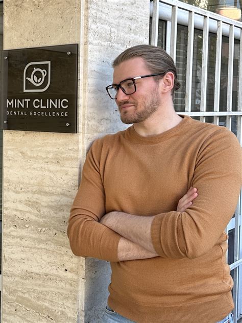 Д р Александър Алексов Зъболекар Стоматолог София Супердок