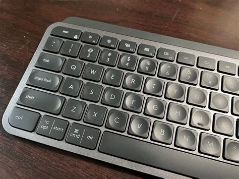95新 Logitech Mx Keys Logi Keyboard 藍牙鍵盤 電腦＆科技 電腦周邊及配件 電腦鍵盤及相關產品