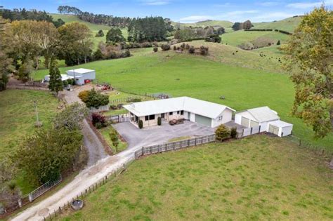 32 Davis Road Inglewood New Plymouth Houses For Sale Oneroof