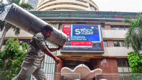 Sensex Tanks Over 1000 Points Nifty Below 24850 Heres How Much