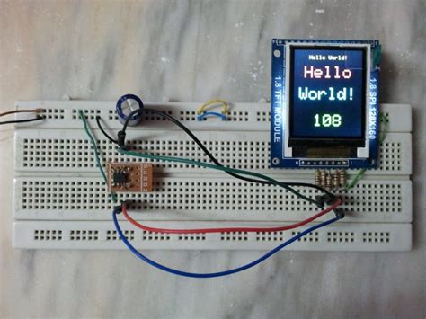 PIC12F1822 And ST7735 SPI TFT Example CCS C