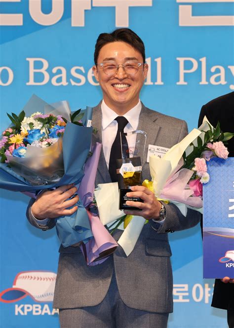 Nc 타격왕 손아섭 은퇴 선수들이 뽑은 올해 최고의 선수 선정 노컷뉴스