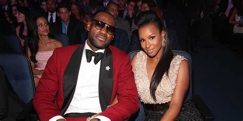 Ünlü Basketbolcu Lebron Jamesin Eşini Sofia Jamora Ile Aldattığı