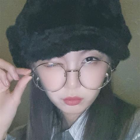 Lq Dami Icon Deukae Dreamcatcher Lee Yubin Round Glass Dream Catcher
