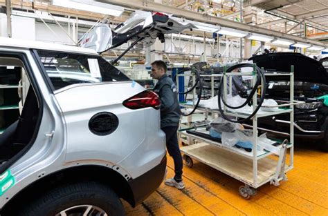 Continúan Negociaciones Por Huelga De La Uaw