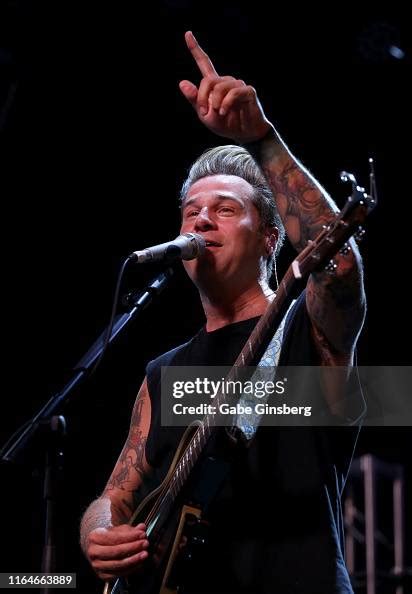 Singer Ryan Cabrera Performs During The Pop 2000 Tour At The Fremont News Photo Getty Images