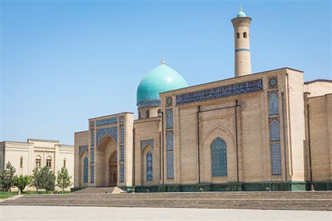 바 락 칸 Madrasah입니다 이 맘 광장을 버 리 시 은 타슈켄트의 종교적인 센터 Imam에 대한 스톡 사진 및 기타 이미지