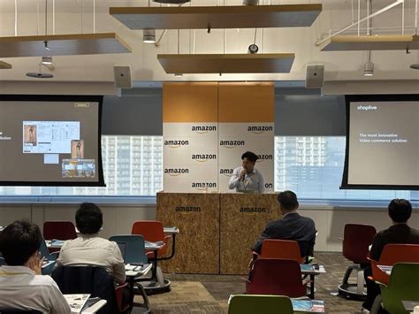 Linkedin Hyunsuk Park 페이지 지난주 Awsj의 초청으로 Saas Talk In Japan 행사에서 발표할