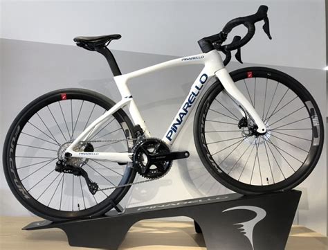 Pinarello ロード完成車 F5 Disk 105 Di2 Furious White 2024 ｜ B Shop Ochi｜ロード