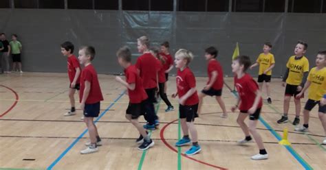 L Dol Fijn Tussen Vier Vuren