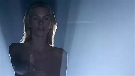 Natasha Henstridge Species 05 Xhamster