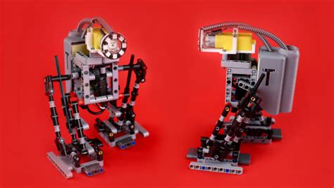 Двуногий робот из Arduino Lego и деталей 3d печати Занимательная