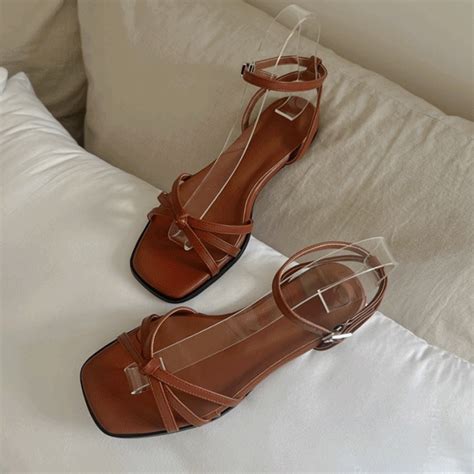 당일발송 꼬임 뮬 매듭 발편한 쿠션 빵빵 앵클 메리제인 여름 버클 스트랩샌들 에이블리