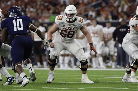 Texas Derek Kerstetter Not Rattled By Positional Shuffling