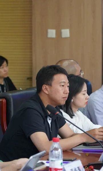 AI赋能教育研讨会未来已来拥抱AI赋能教育 清华附中国际部 爱思学