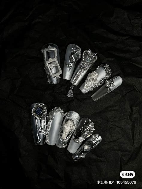 Pin By Desirae Thomas On Claws Punk Nails Gel Nails Grunge Nails
