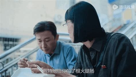 《山花烂漫时》好评如潮，本是冲着宋佳去的，却被46岁配角吸引了