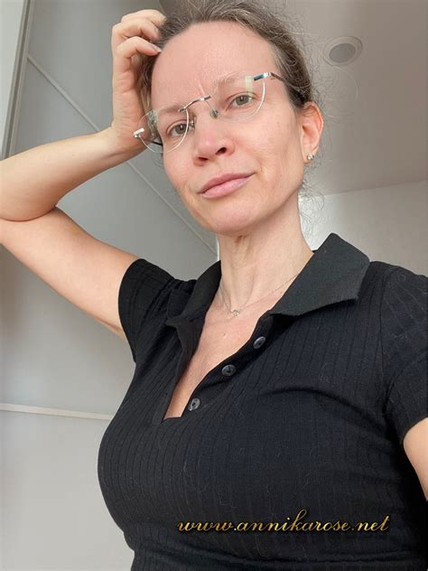 TW Pornstars AnnikaRose Twitter Seid Langem Mal Wieder Vor Der Cam