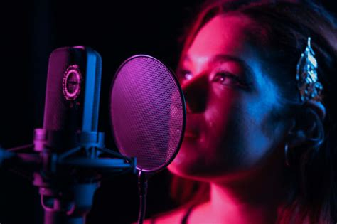 Create Celebrity Voiceover Using Ai By Aimediamogul Fiverr