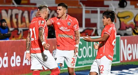 Cienciano Volvió Al Triunfo Y Aplastó Por 3 1 A Unión Comercio