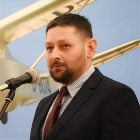 Ze Względu Na Dużą Zawartość Glukozy Która Jest Cukrem Prostym Trudno