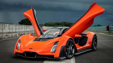 Czinger Reveals 21c V Max In New Golden State Of Mind Colour At Goodwood