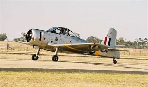 COMMONWEALTH (1) CA-25 Winjeel - CA25 L1P L/G