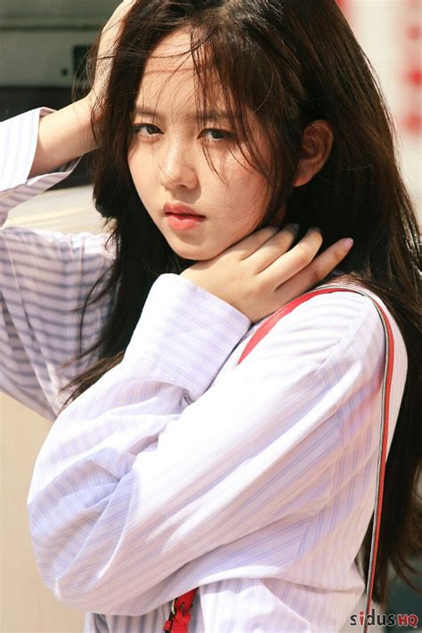 김소현 방콕 화보 비하인드 컷 연예이슈 수다방 네모판