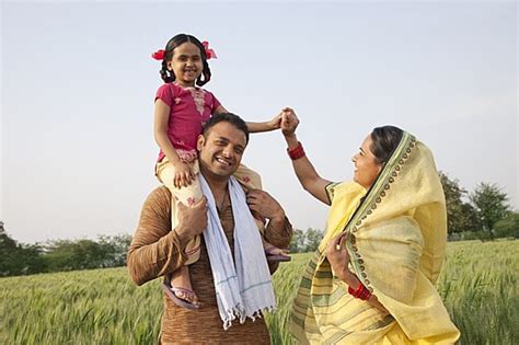 영화 스타일의 가족 사진 배경 일러스트 영화 스타일의 가족 사진 사진 및 배경 화면 무료 다운로드 Pngtree