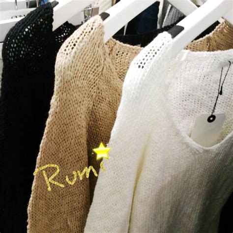 日本連線~花露米 日本代購 花露米。花rumi in jp 日本知名品牌 gyda 後背扭結簍空 性感裸腰 針織上衣 特價 nt 700