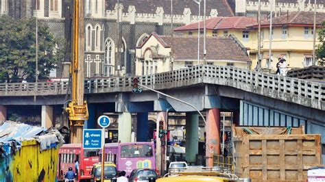 Mumbai 3 Battered Bridges Hold Sobo Traffic By Slender Thread