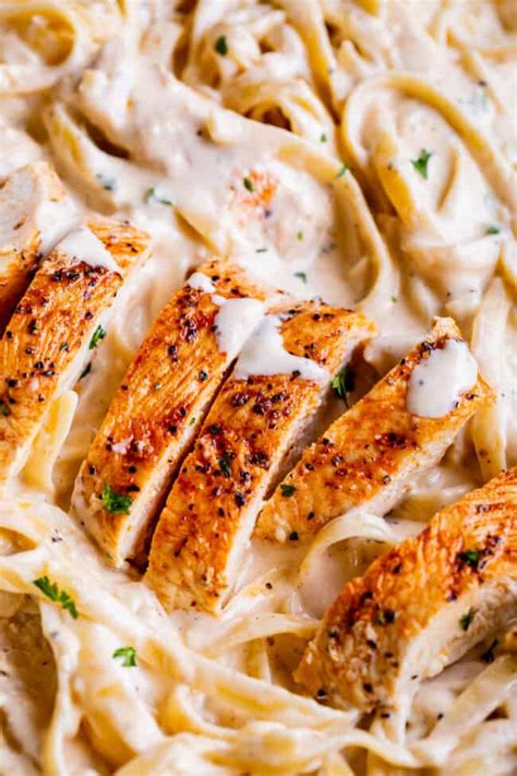 Easy Creamy Chicken Fettuccine Alfredo Porbfu