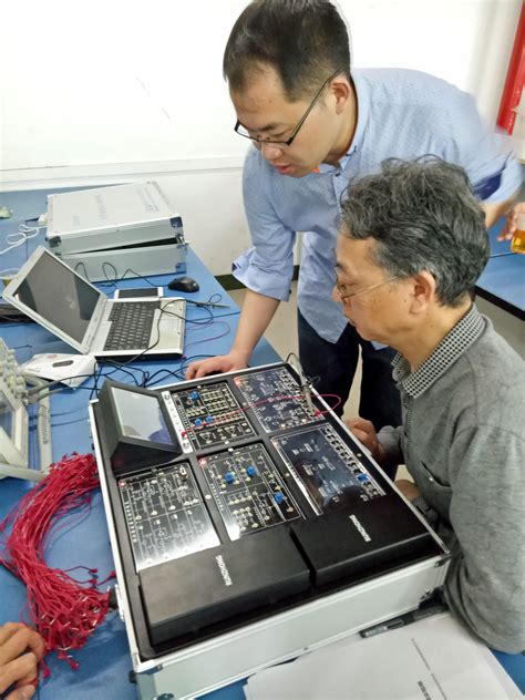 实验中心组织新购置信号与系统实验箱培训工作 新闻动态 嘉应学院 省级电工电子实验教学中心