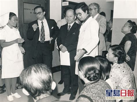 張天愛為前市政局主席亡父張有興辦追思會 囡囡邢嘉倩激罕現身母女臉貼臉自拍 星島日報