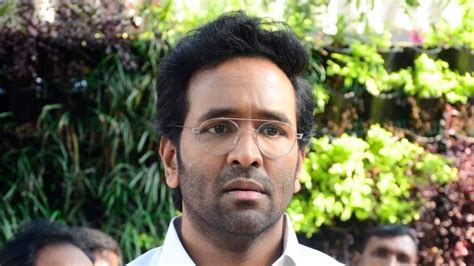 Manchu Vishnu ఆ నటడ సఫట వర కపనక మ కటబమ టరగట వధసతననర మచ
