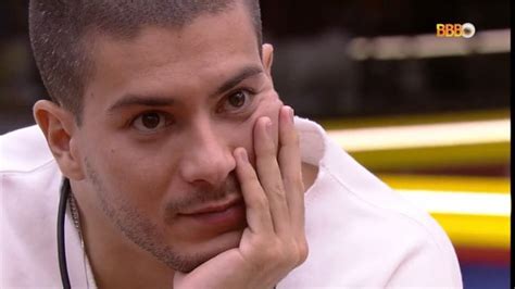 BBB22 ForaArthur domina as redes e assusta os fãs de Arthur Aguiar