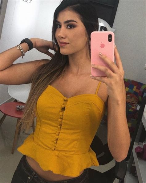 Hot Latinas 43 Pics