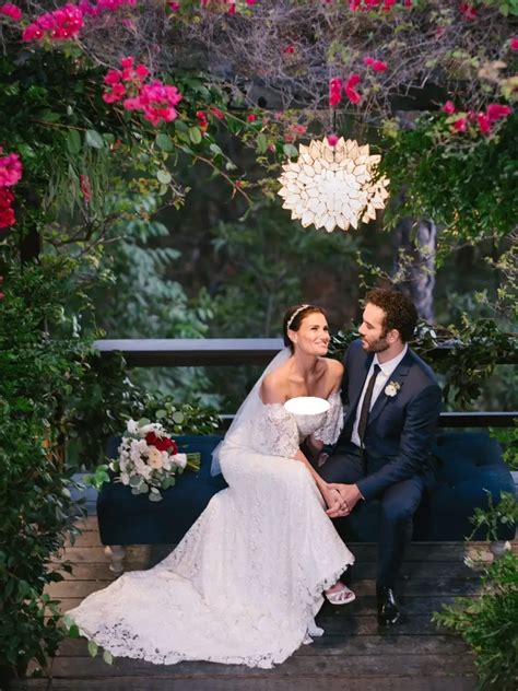 Menikah Idina Menzel Tak Kalah Cantik Dari Elsa Frozen Showbiz Liputan Com