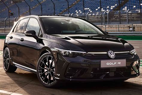 새롭게 탄생한 폭스바겐 신형 골프 R 공개 역대 가장 강력한 성능