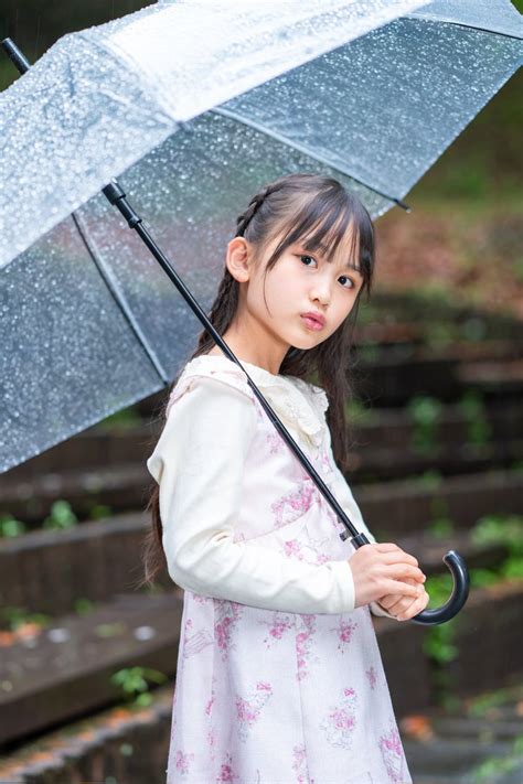 りあにゃん母親管理 on Twitter みんなおはよう 今日は雨だね 予定変更でビーチは無理になっちゃったけど でも雨の