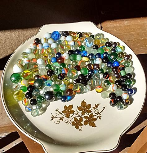 200 Vintage Marbles Mixed Lot Marbles Cat Eyes Shooters Glass