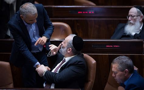 Knesset Advances Ultra Orthodox Enlistment Bill As Coalition Deal