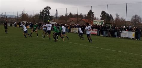 En Images Le Football Club De Commelle Vernay Fccv éliminé Au 7e