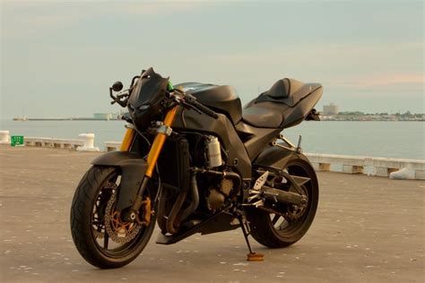 Nice R Streetfighter Page Kawasaki ZX R Net Kawasaki Zx R Kawasaki Bobber