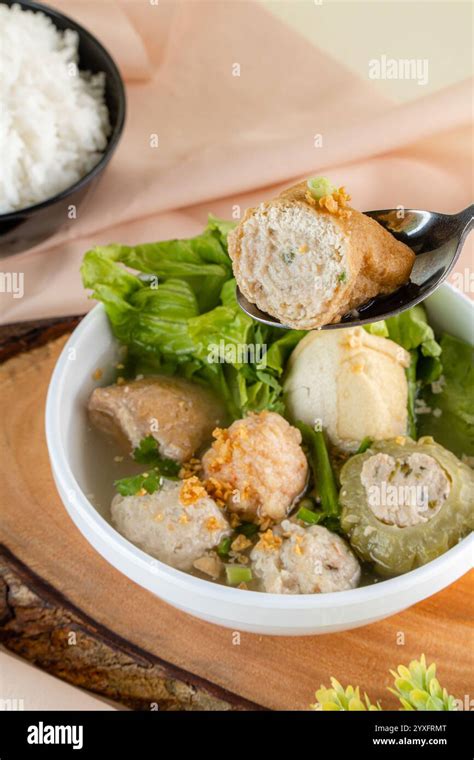 Yong Tau Foo Yong Tau Fu Or Liong Tahu Is A Hakka Chinese Cuisine