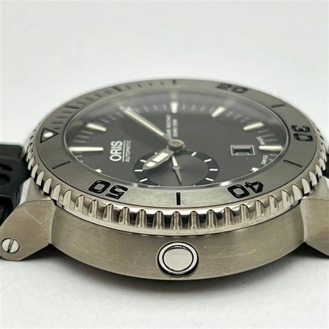 Oris Aquis Titan Small Second