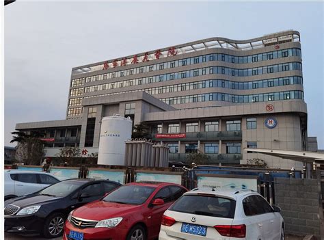 联系我们 扫码关注