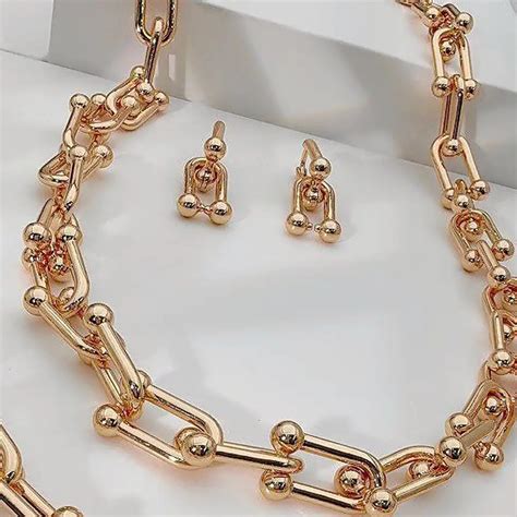 مدل طلا برند شیک زنانه از جدیدترین مجموعه های طلا و جواهرات